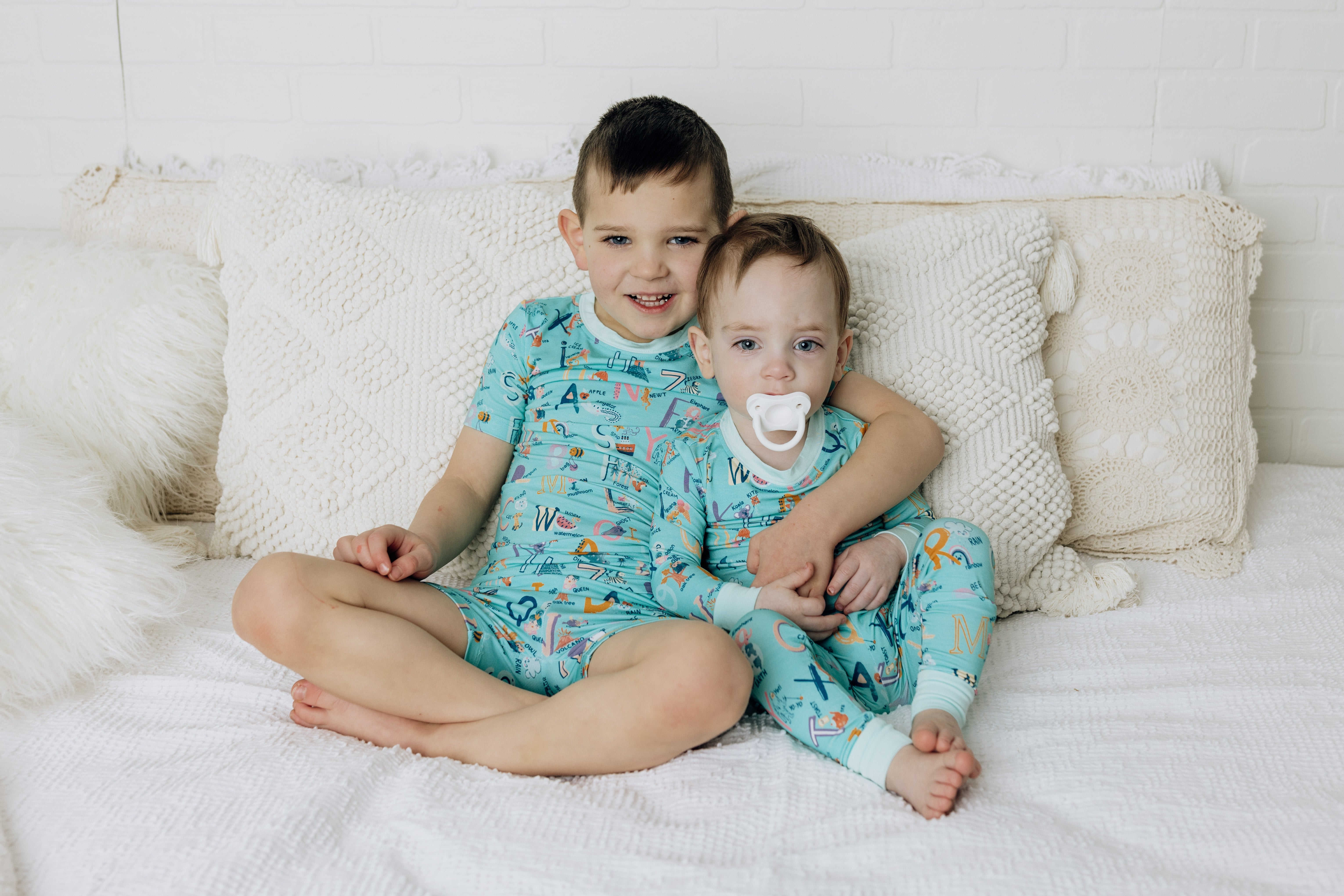 Finlee's Abc's Bamboo Short Set – SUNNY + MAMA